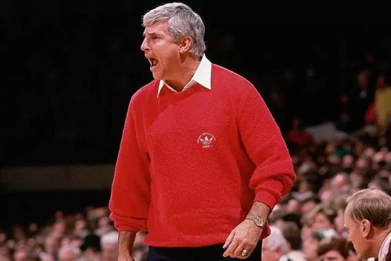 Bob Knight - Indiana University IU Hoosiers Basketball History